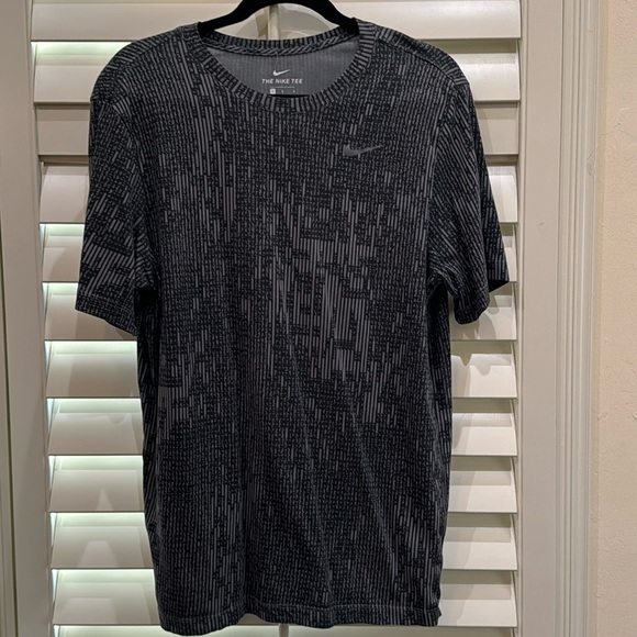Nike | Shirts | Nike Drifit Large Athletic Top | Poshmark